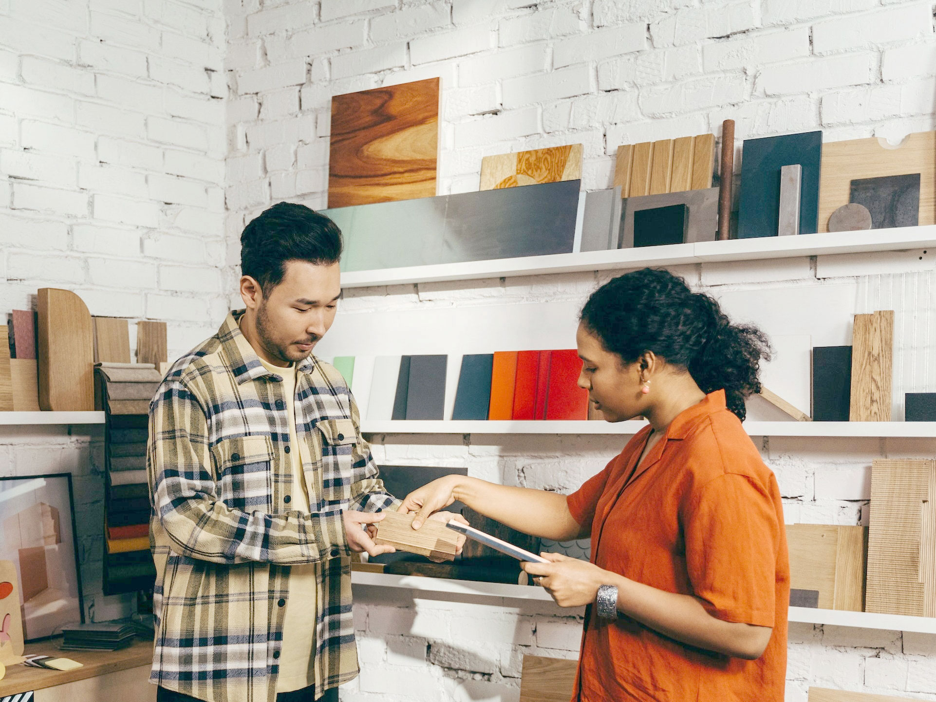 How to Retain Your Customers With These 10 Tips - Inputkit